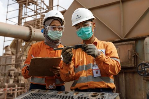 10 PPE That Must be Worn by Mining Workers - Agincourt Resources