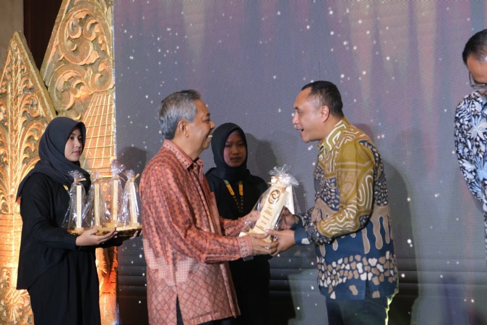 Silver for Ecosystem Protection Eco-tech Pioneer Sustainability Awards ...